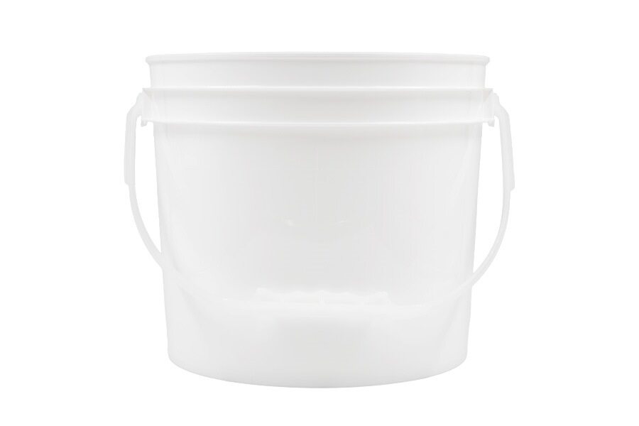 11 L White HDPE Round Lightweight Pail with Natural Color Plastic Hand ...